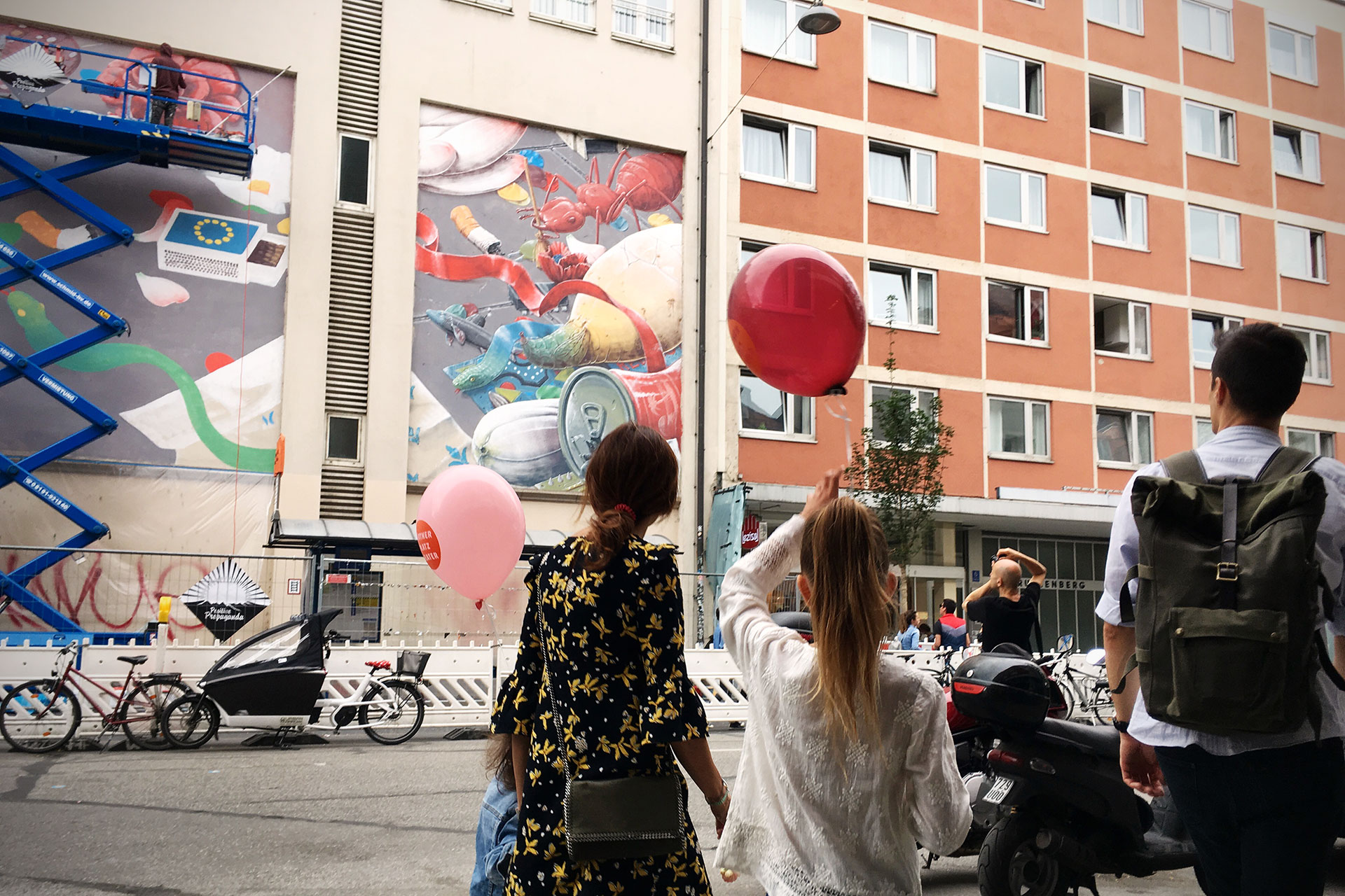 POSITIVE PROPAGANDA · STREET ART IN MÜNCHEN · AMUSEUM OF CONTEMPORARY ART