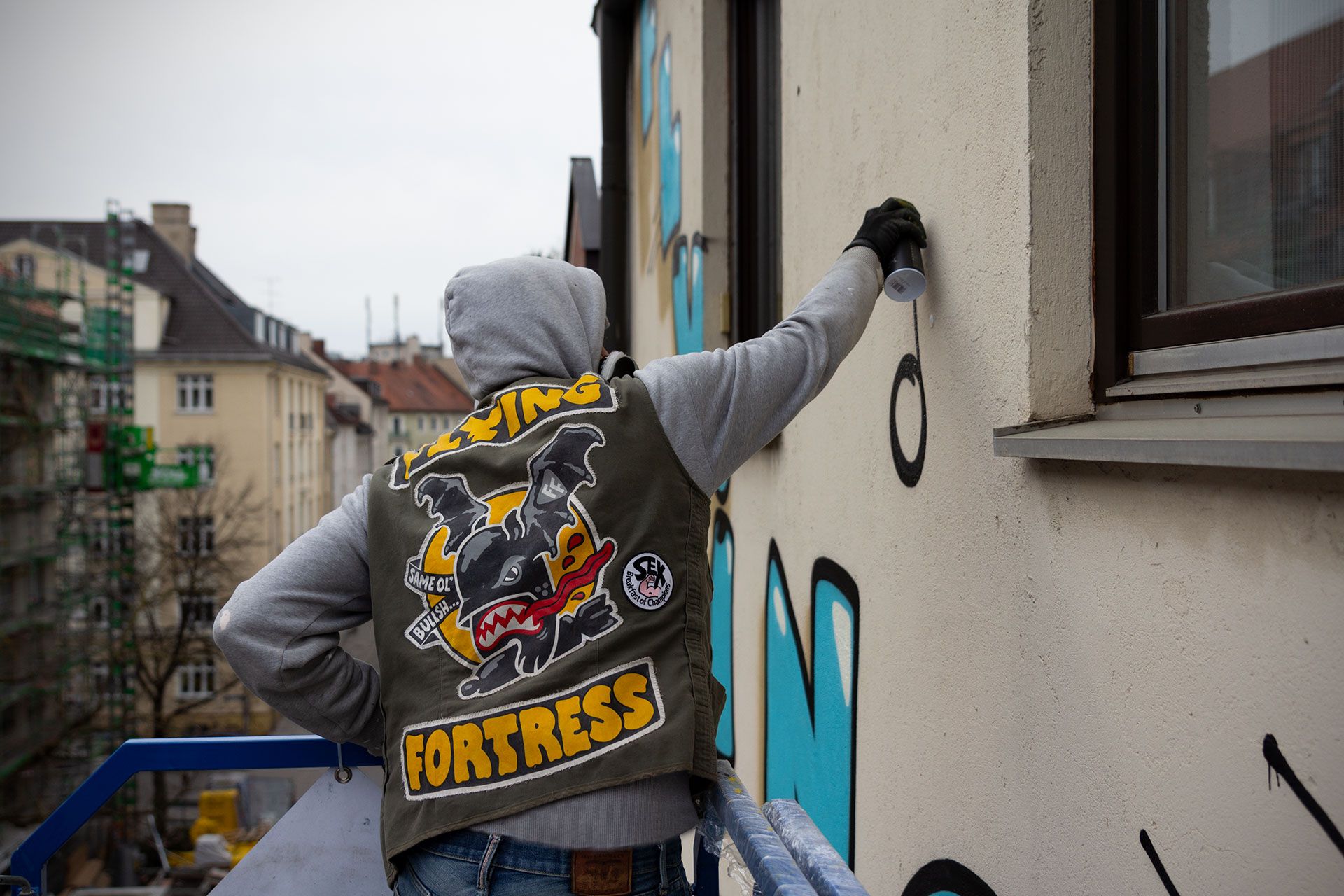 POSITIVE PROPAGANDA · STREET ART IN MÜNCHEN · AMUSEUM OF CONTEMPORARY ART